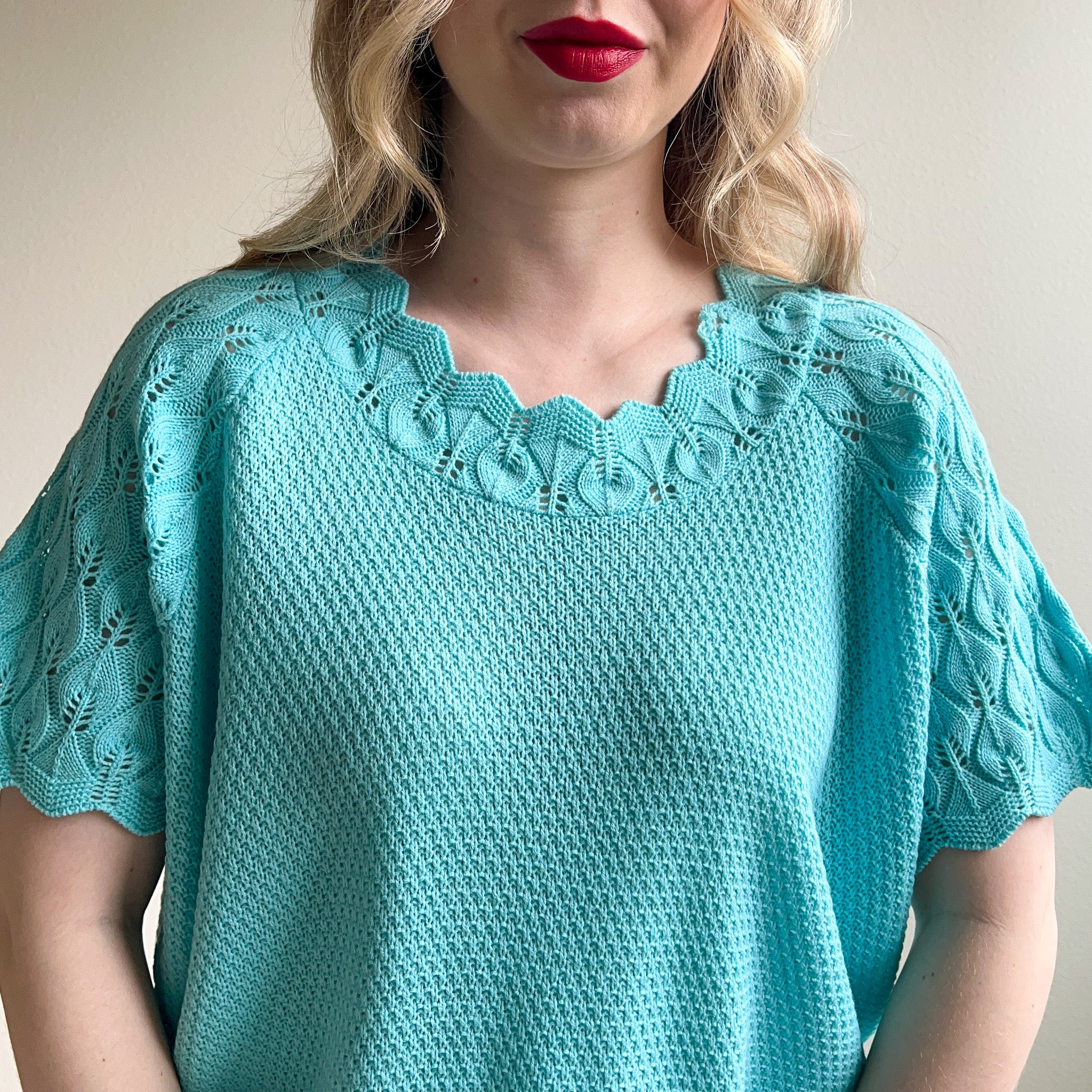 1980s Turquoise Sweater With Short Sleeves (L/XL) – Studio Gloria Vintage